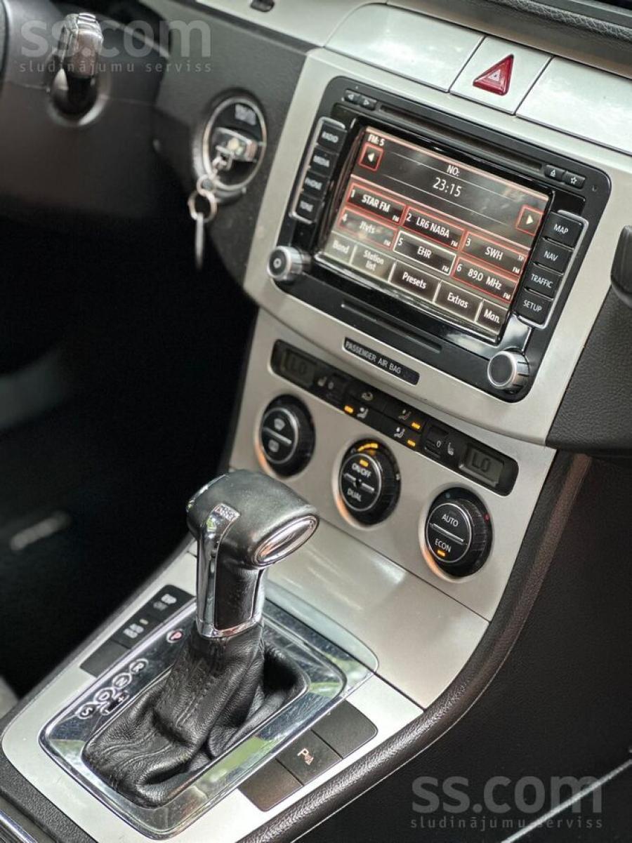 Pelēks Volkswagen Passat B6 2006 Cēsis, ar dzinēja tilpumu 2.00 L un nobraukumu 332 tūkst. km par 1990 €, foto 18 vietnē AUTOMOTO.COM.LV