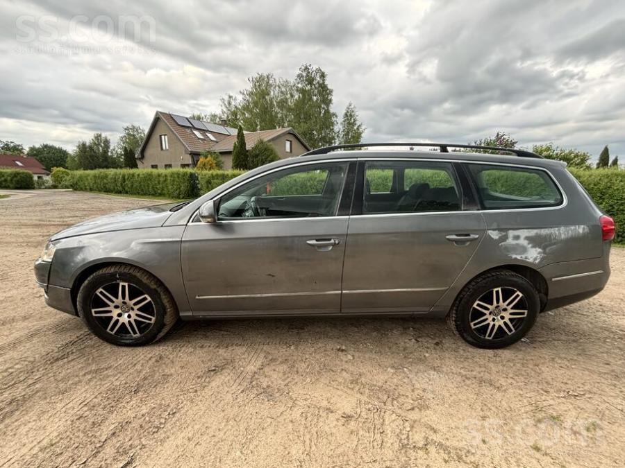 Grey Volkswagen Passat B6 2007 in Aizkraukle, with an engine capacity of 2.00 L and mileage of 444 thousand km for 1300 €, photo 1 on AUTOMOTO.COM.LV
