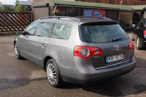 Pelēks Volkswagen Passat B6 2007 Liepāja, ar dzinēja tilpumu 1.90 L un nobraukumu 265 tūkst. km par 2350 €, foto 4 vietnē AUTOMOTO.COM.LV