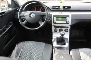 Pelēks Volkswagen Passat B6 2007 Liepāja, ar dzinēja tilpumu 1.90 L un nobraukumu 265 tūkst. km par 2350 €, foto 10 vietnē AUTOMOTO.COM.LV