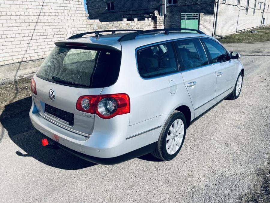Pelēks Volkswagen Passat B6 2008 Daugavpils, ar dzinēja tilpumu 2.00 L un nobraukumu 268 tūkst. km par 2999 €, foto 4 vietnē AUTOMOTO.COM.LV