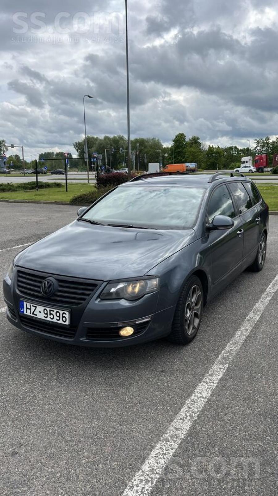 Pelēks Volkswagen Passat B6 2008 Rīga, ar dzinēja tilpumu 2.00 L un nobraukumu 328 tūkst. km par 1700 €, foto 1 vietnē AUTOMOTO.COM.LV