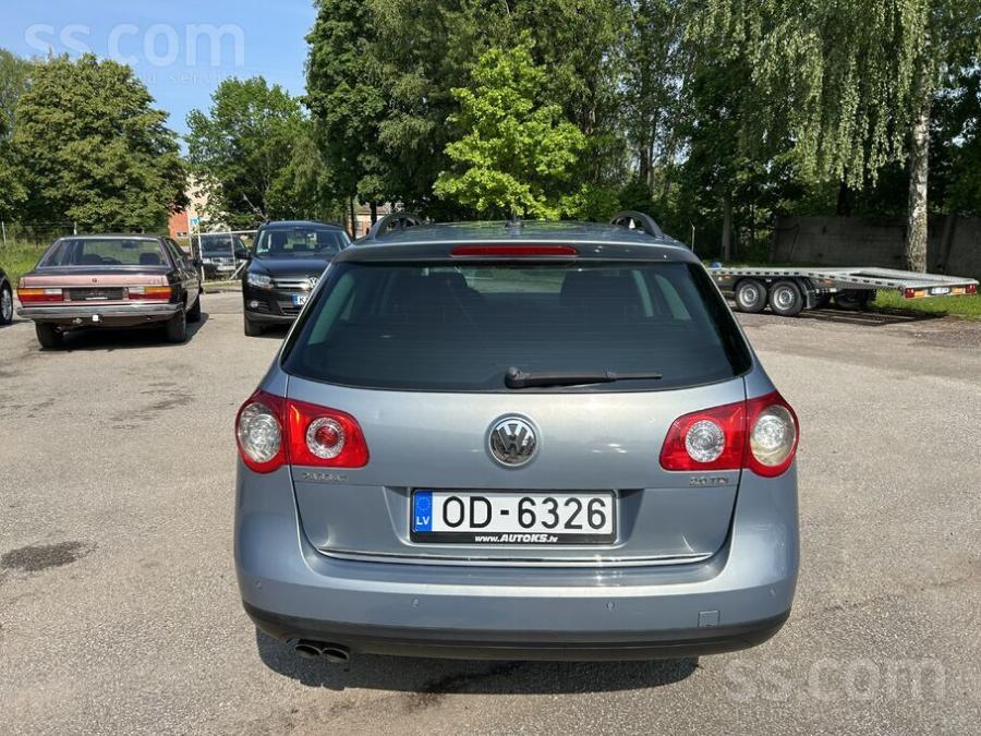 Grey Volkswagen Passat B6 2008 in Limbazi, with an engine capacity of 2.00 L and mileage of 230 thousand km for 4250 €, photo 5 on AUTOMOTO.COM.LV