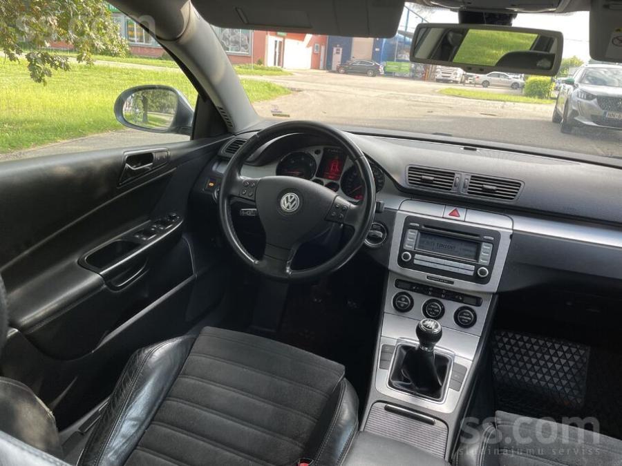 Grey Volkswagen Passat B6 2008 in Riga, with an engine capacity of 2.00 L and mileage of 0 thousand km for 2599 €, photo 15 on AUTOMOTO.COM.LV