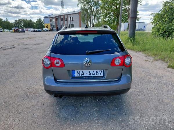 Pelēks Volkswagen Passat B6 2008 Talsi, ar dzinēja tilpumu 2.00 L un nobraukumu 326 tūkst. km par 2590 €, foto 5 vietnē AUTOMOTO.COM.LV