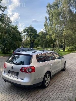 Pelēks Volkswagen Passat B6 2008 Rīga, ar dzinēja tilpumu 2.00 L un nobraukumu 258 tūkst. km par 2700 €, foto 1 vietnē AUTOMOTO.COM.LV