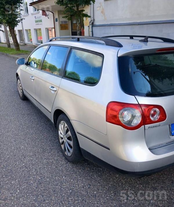 Pelēks Volkswagen Passat B6 2008 Krāslava, ar dzinēja tilpumu 2.00 L un nobraukumu 257 tūkst. km par 2100 €, foto 2 vietnē AUTOMOTO.COM.LV