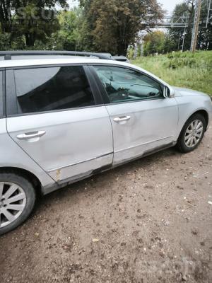 Grey Volkswagen Passat B6 2008 in Riga, with an engine capacity of 2.00 L and mileage of 398 thousand km for 850 €, photo 4 on AUTOMOTO.COM.LV