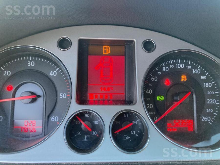 Pelēks Volkswagen Passat B6 2008 Rīga, ar dzinēja tilpumu 2.00 L un nobraukumu 524 tūkst. km par 450 €, foto 17 vietnē AUTOMOTO.COM.LV