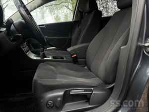 Pelēks Volkswagen Passat B6 2009 Kuldīga, ar dzinēja tilpumu 2.00 L un nobraukumu 362 tūkst. km par 2190 €, foto 6 vietnē AUTOMOTO.COM.LV