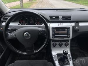 Pelēks Volkswagen Passat B6 2009 Kuldīga, ar dzinēja tilpumu 2.00 L un nobraukumu 362 tūkst. km par 2190 €, foto 9 vietnē AUTOMOTO.COM.LV