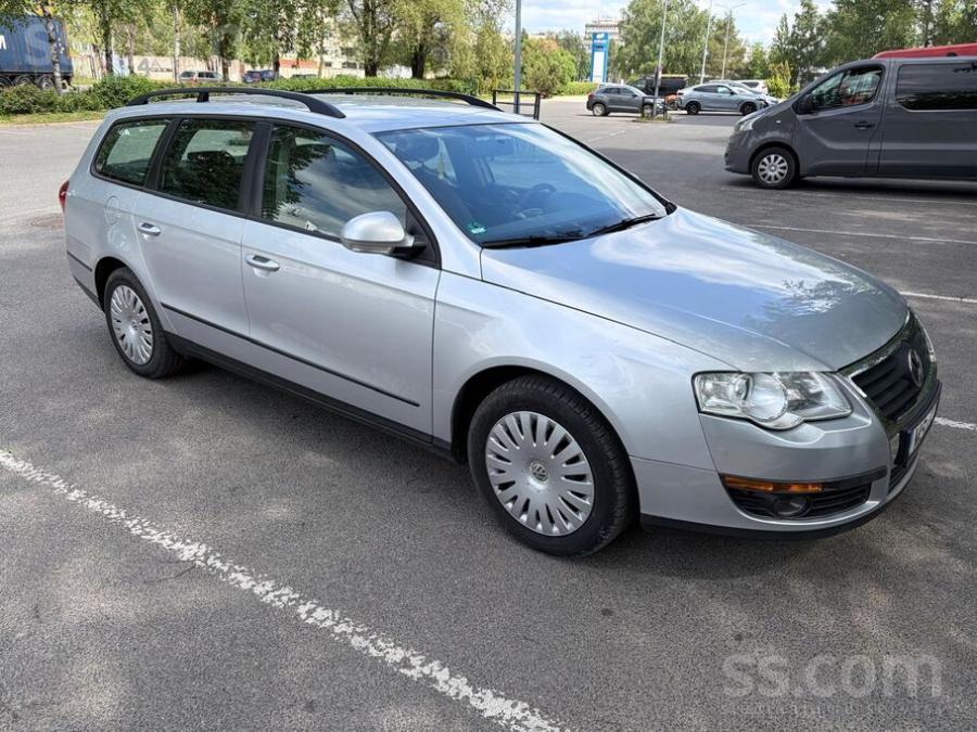 Pelēks Volkswagen Passat B6 2009 Rīga, ar dzinēja tilpumu 1.40 L un nobraukumu 99 tūkst. km par 2400 €, foto 4 vietnē AUTOMOTO.COM.LV
