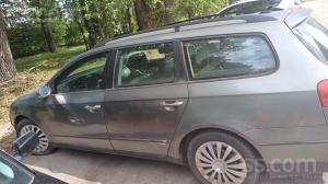 Grey Volkswagen Passat B6 2009 in Riga, with an engine capacity of 2.00 L and mileage of 380 thousand km for 400 €, photo 3 on AUTOMOTO.COM.LV