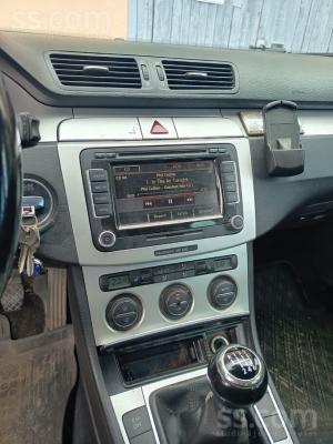 Pelēks Volkswagen Passat B6 2009 Rēzekne, ar dzinēja tilpumu 2.00 L un nobraukumu 360 tūkst. km par 1850 €, foto 5 vietnē AUTOMOTO.COM.LV