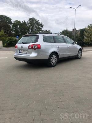 Grey Volkswagen Passat B6 2009 in Riga, with an engine capacity of 2.00 L and mileage of 377 thousand km for 1850 €, photo 5 on AUTOMOTO.COM.LV