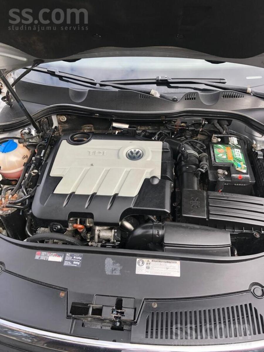 Grey Volkswagen Passat B6 2009 in Riga, with an engine capacity of 2.00 L and mileage of 377 thousand km for 1850 €, photo 8 on AUTOMOTO.COM.LV