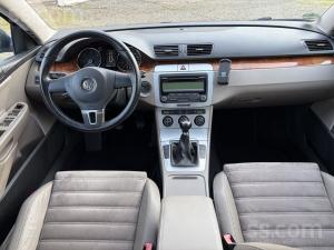 Pelēks Volkswagen Passat B6 2009 Limbaži, ar dzinēja tilpumu 2.00 L un nobraukumu 289 tūkst. km par 4250 €, foto 11 vietnē AUTOMOTO.COM.LV