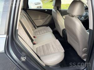 Pelēks Volkswagen Passat B6 2009 Limbaži, ar dzinēja tilpumu 2.00 L un nobraukumu 289 tūkst. km par 4250 €, foto 14 vietnē AUTOMOTO.COM.LV