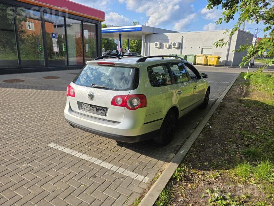 Grey Volkswagen Passat B6 2009 in Riga, with an engine capacity of 2.00 L and mileage of 285 thousand km for 1100 €, photo 5 on AUTOMOTO.COM.LV