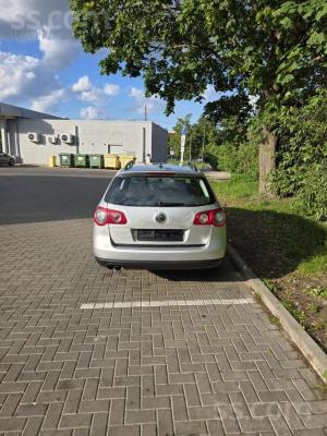 Grey Volkswagen Passat B6 2009 in Riga, with an engine capacity of 2.00 L and mileage of 285 thousand km for 1100 €, photo 6 on AUTOMOTO.COM.LV