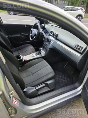 Grey Volkswagen Passat B6 2009 in Riga, with an engine capacity of 2.00 L and mileage of 285 thousand km for 1100 €, photo 7 on AUTOMOTO.COM.LV