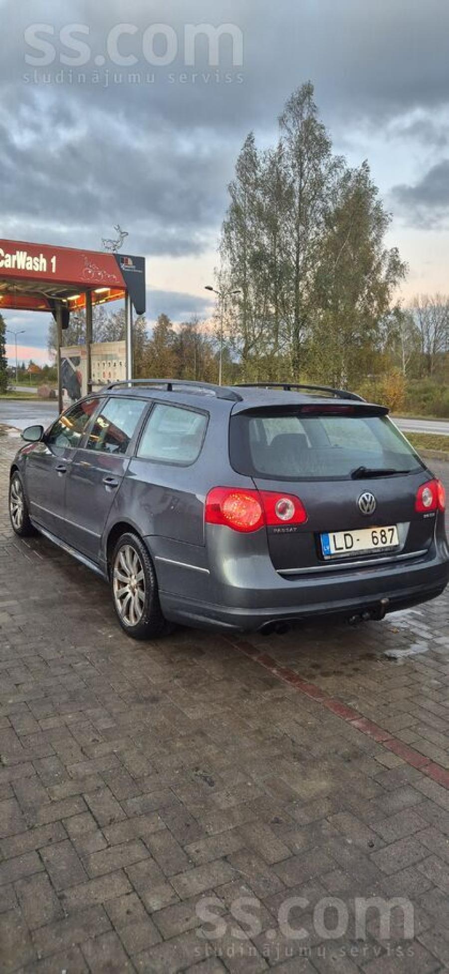 Grey Volkswagen Passat B6 2010 in Rezekne, with an engine capacity of 2.00 L and mileage of 290 thousand km for 2650 €, photo 6 on AUTOMOTO.COM.LV