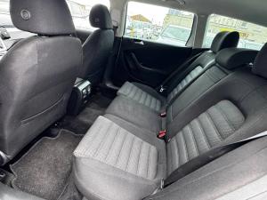 Pelēks Volkswagen Passat B6 2010 Daugavpils, ar dzinēja tilpumu 2.00 L un nobraukumu 317 tūkst. km par 2350 €, foto 10 vietnē AUTOMOTO.COM.LV