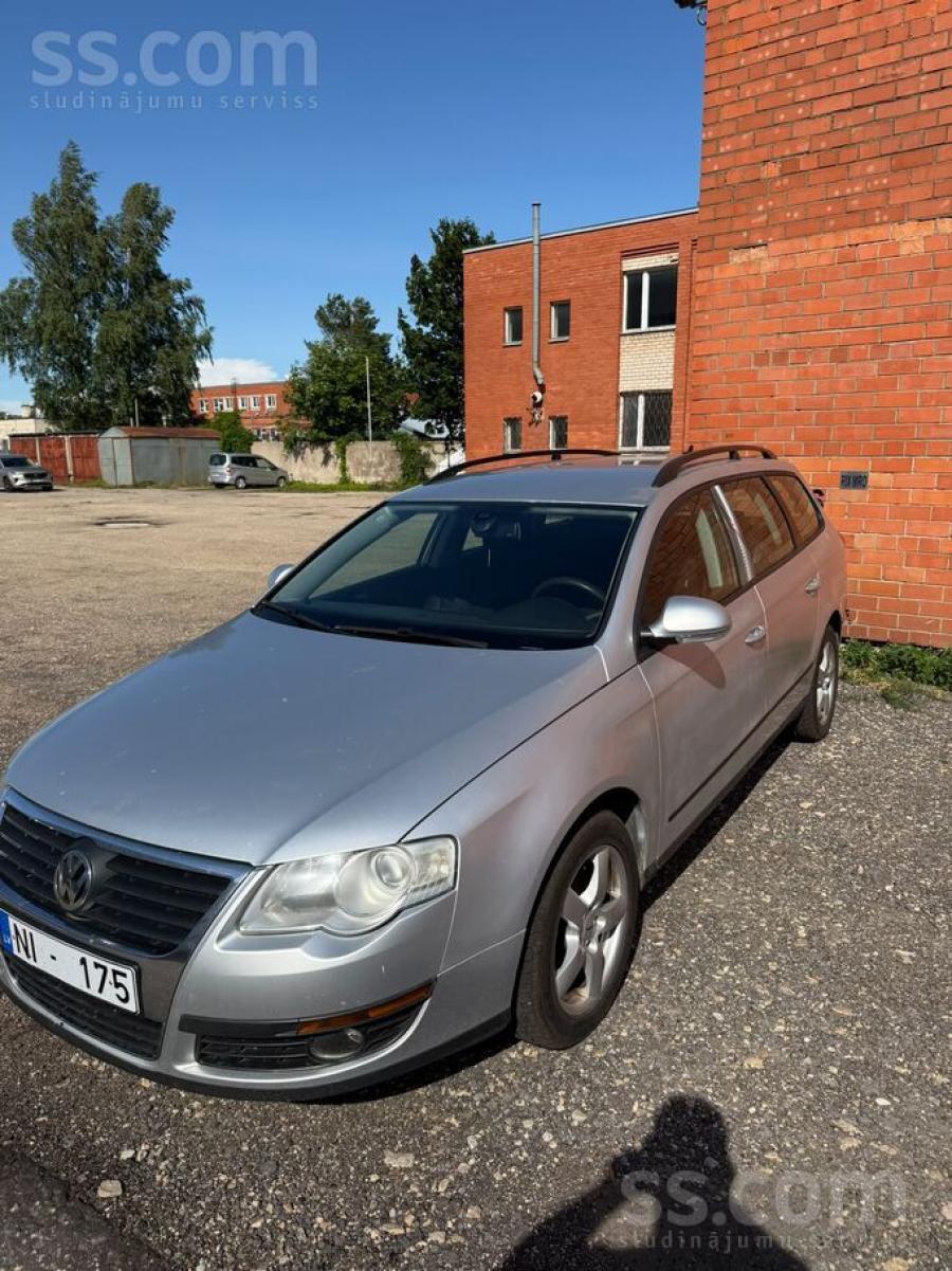 Pelēks Volkswagen Passat B6 2010 Rīga, ar dzinēja tilpumu 2.00 L un nobraukumu 405 tūkst. km par 1650 €, foto 1 vietnē AUTOMOTO.COM.LV