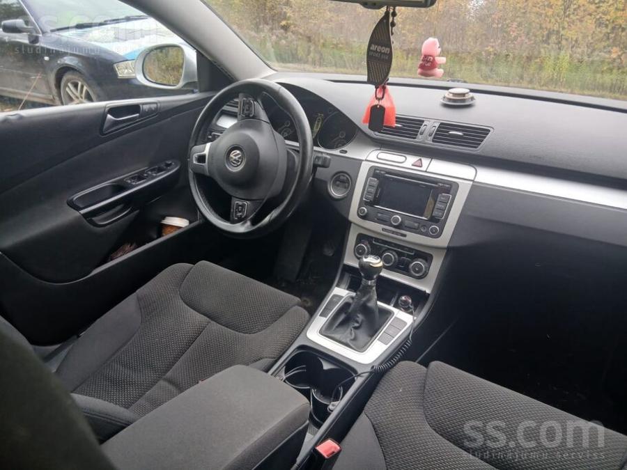 Pelēks Volkswagen Passat B6 2010 Aizkraukle, ar dzinēja tilpumu 1.60 L un nobraukumu 398 tūkst. km par 1450 €, foto 6 vietnē AUTOMOTO.COM.LV