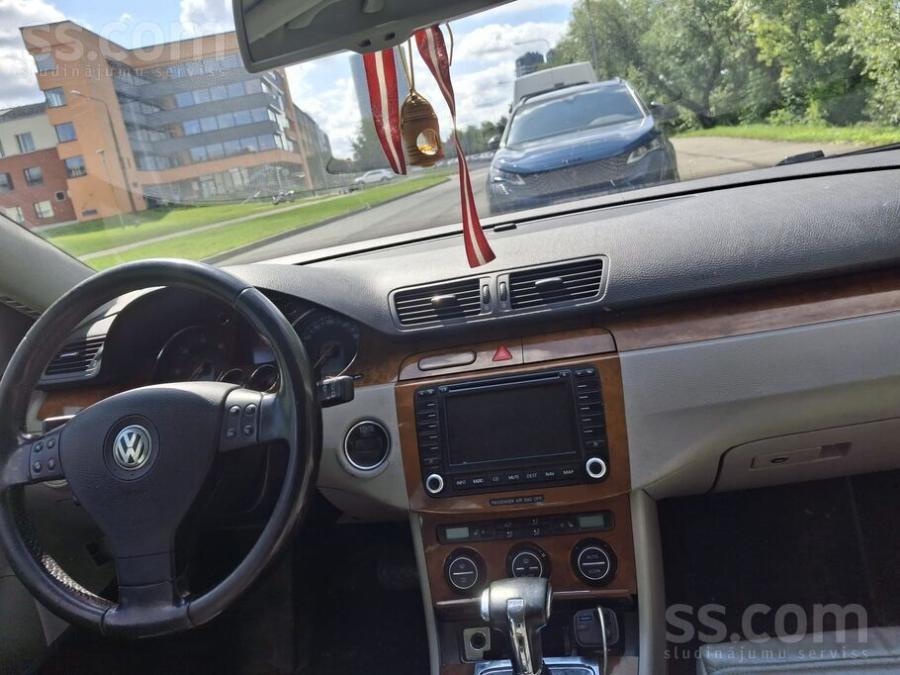Red Volkswagen Passat B6 2006 in Riga, with an engine capacity of 2.00 L and mileage of 302 thousand km for 1500 €, photo 1 on AUTOMOTO.COM.LV