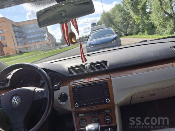 Red Volkswagen Passat B6 2006 in Riga, with an engine capacity of 2.00 L and mileage of 302 thousand km for 1500 €, photo 2 on AUTOMOTO.COM.LV