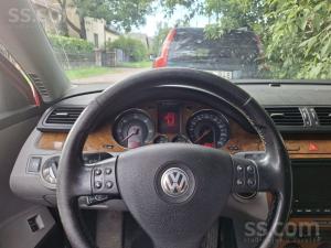 Red Volkswagen Passat B6 2006 in Riga, with an engine capacity of 2.00 L and mileage of 302 thousand km for 1500 €, photo 16 on AUTOMOTO.COM.LV