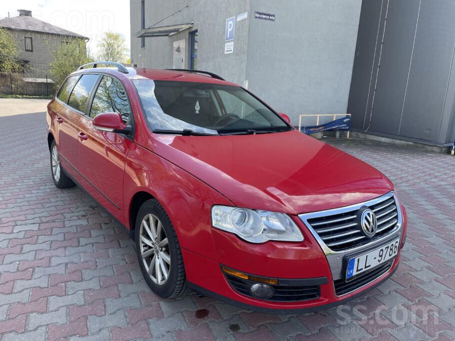 Red Volkswagen Passat B6 2010 in Riga, with an engine capacity of 1.60 L and mileage of 284 thousand km for 2250 €, photo 3 on AUTOMOTO.COM.LV