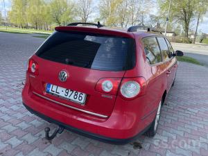 Red Volkswagen Passat B6 2010 in Riga, with an engine capacity of 1.60 L and mileage of 284 thousand km for 2250 €, photo 4 on AUTOMOTO.COM.LV