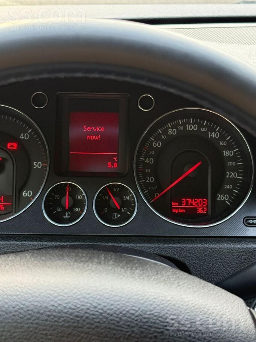 Volkswagen Passat B6 2005 Rīga, ar dzinēja tilpumu 2.00 L un nobraukumu 374 tūkst. km par 1100 €, foto 3 vietnē AUTOMOTO.COM.LV