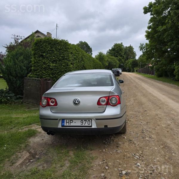Volkswagen Passat B6 2007 in Dobele, with an engine capacity of 2.00 L and mileage of 284 thousand km for 750 €, photo 2 on AUTOMOTO.COM.LV
