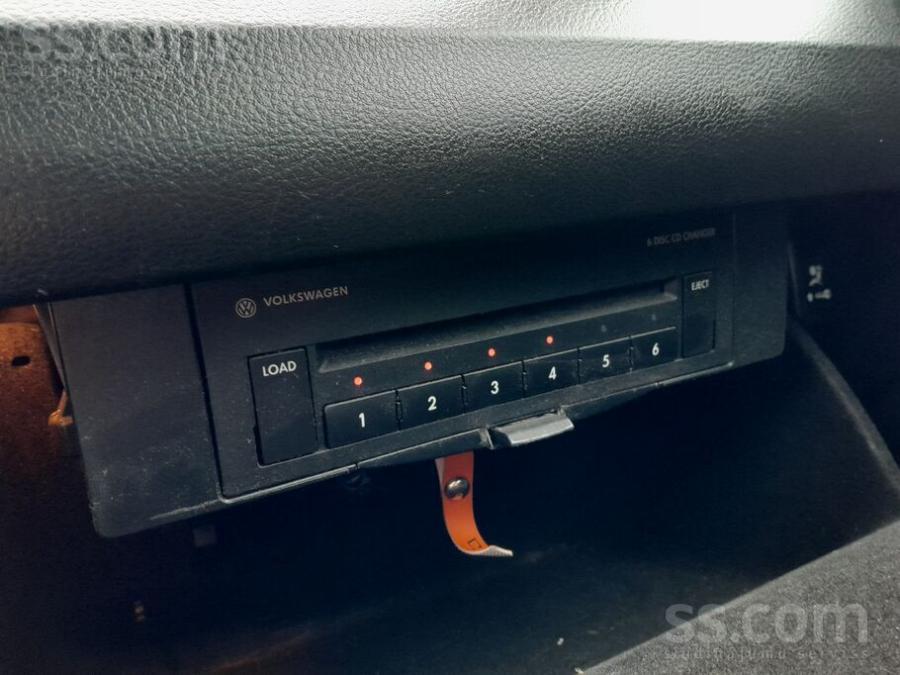 Volkswagen Passat B6 2008 Saldus, ar dzinēja tilpumu 2.00 L un nobraukumu 323 tūkst. km par 2390 €, foto 11 vietnē AUTOMOTO.COM.LV