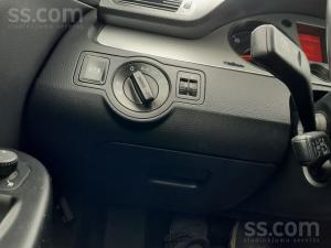 Volkswagen Passat B6 2008 Saldus, ar dzinēja tilpumu 2.00 L un nobraukumu 323 tūkst. km par 2390 €, foto 12 vietnē AUTOMOTO.COM.LV