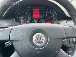 Volkswagen Passat B6 2006 in Riga, with an engine capacity of 2.00 L and mileage of 284 thousand km for 1850 €, photo 6 on AUTOMOTO.COM.LV