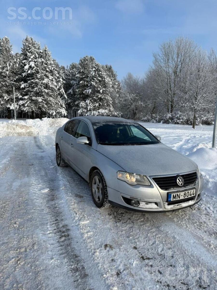 Volkswagen Passat B6 2006 in Tukums, with an engine capacity of 1.90 L and mileage of 351 thousand km for 1250 €, photo 2 on AUTOMOTO.COM.LV