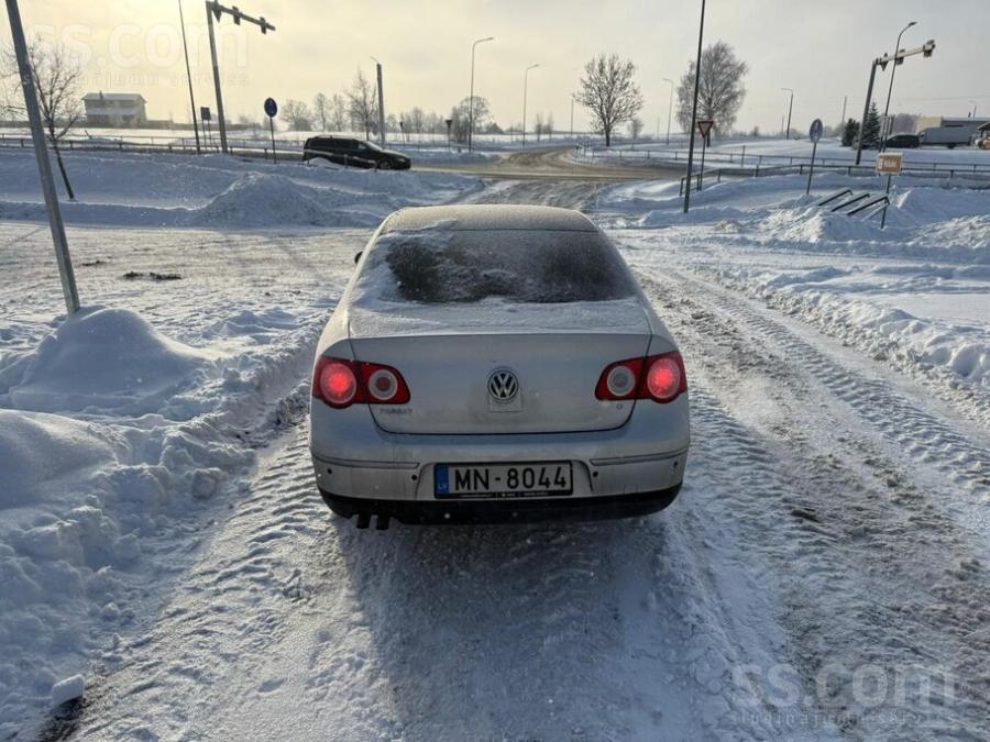 Volkswagen Passat B6 2006 in Tukums, with an engine capacity of 1.90 L and mileage of 351 thousand km for 1250 €, photo 5 on AUTOMOTO.COM.LV