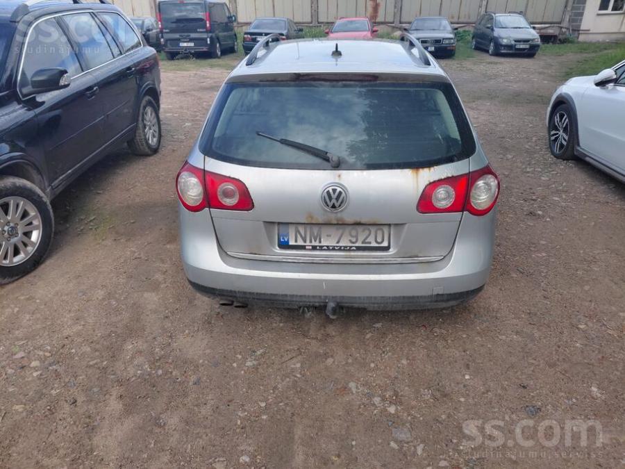 Volkswagen Passat B6 2006 in Riga, with an engine capacity of 2.00 L and mileage of 360 thousand km for 800 €, photo 4 on AUTOMOTO.COM.LV