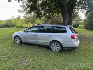 Volkswagen Passat B6 2008 in Jelgava, with an engine capacity of 1.90 L and mileage of 366 thousand km for 750 €, photo 2 on AUTOMOTO.COM.LV