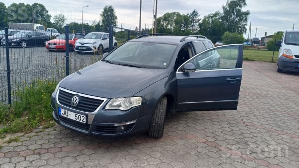 Volkswagen Passat B6 2009 in Riga, with an engine capacity of 2.00 L and mileage of 350 thousand km for 2000 €, photo 5 on AUTOMOTO.COM.LV