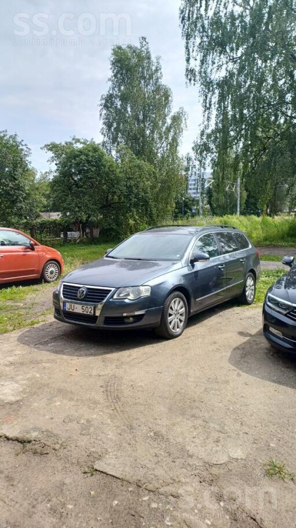 Volkswagen Passat B6 2009 in Riga, with an engine capacity of 2.00 L and mileage of 350 thousand km for 2000 €, photo 6 on AUTOMOTO.COM.LV