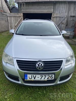 Volkswagen Passat B6 2010 in Riga, with an engine capacity of 1.60 L and mileage of 300 thousand km for 2300 €, photo  on AUTOMOTO.COM.LV