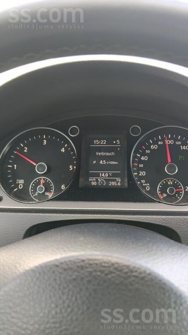 Volkswagen Passat B6 2010 in Valmiera, with an engine capacity of 1.60 L and mileage of 401 thousand km for 1900 €, photo 3 on AUTOMOTO.COM.LV