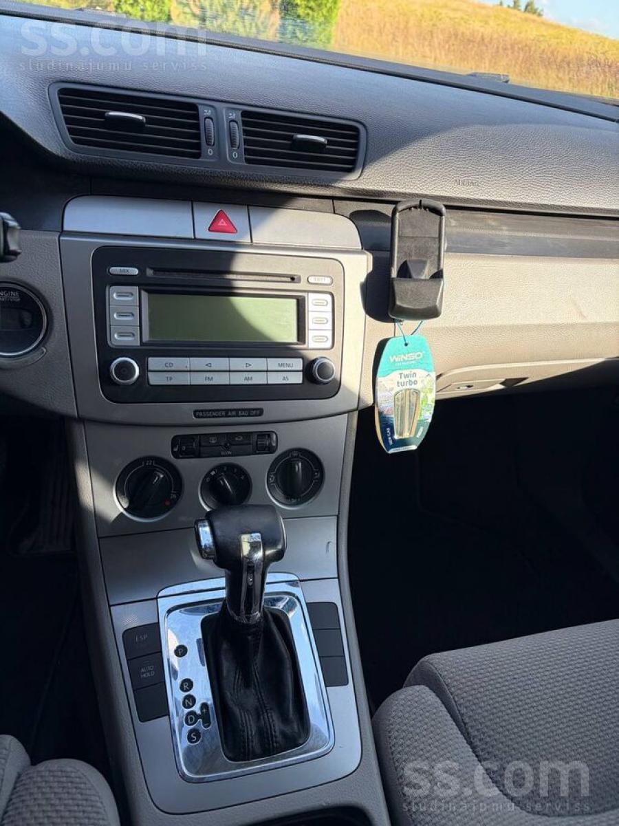 Balts Volkswagen Passat B6 2005 Daugavpils, ar dzinēja tilpumu 2.00 L un nobraukumu 411 tūkst. km par 1500 €, foto 10 vietnē AUTOMOTO.COM.LV