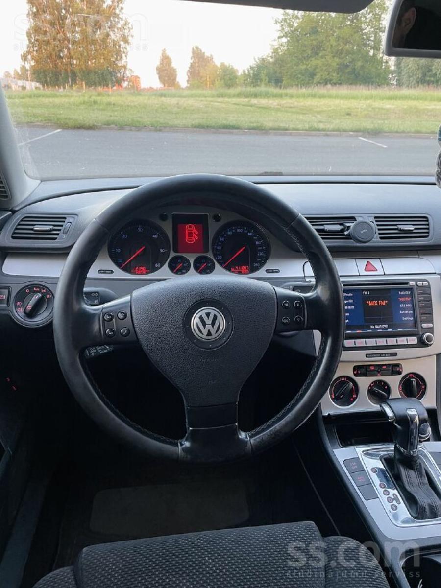 White Volkswagen Passat B6 2008 in Riga, with an engine capacity of 2.00 L and mileage of 412 thousand km for 1350 €, photo 6 on AUTOMOTO.COM.LV