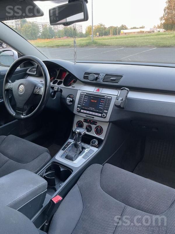 Balts Volkswagen Passat B6 2008 Rīga, ar dzinēja tilpumu 2.00 L un nobraukumu 412 tūkst. km par 1350 €, foto 7 vietnē AUTOMOTO.COM.LV